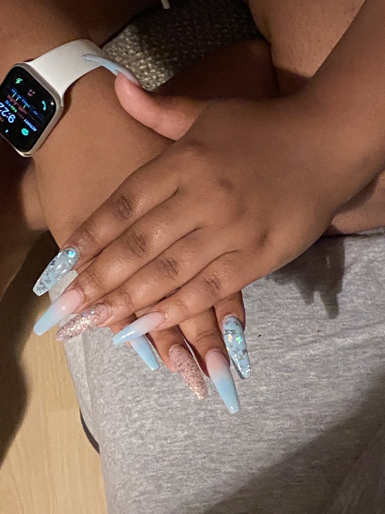 Foxy Nails - 12034 Blue Ridge Ext, Grandview, MO 64030, USA - +18168595789